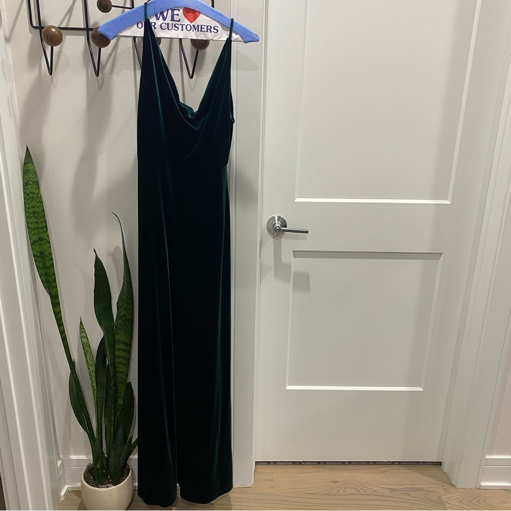 Jenny Yoo Velvet Sullivan Gown In Emerald Green - Gem